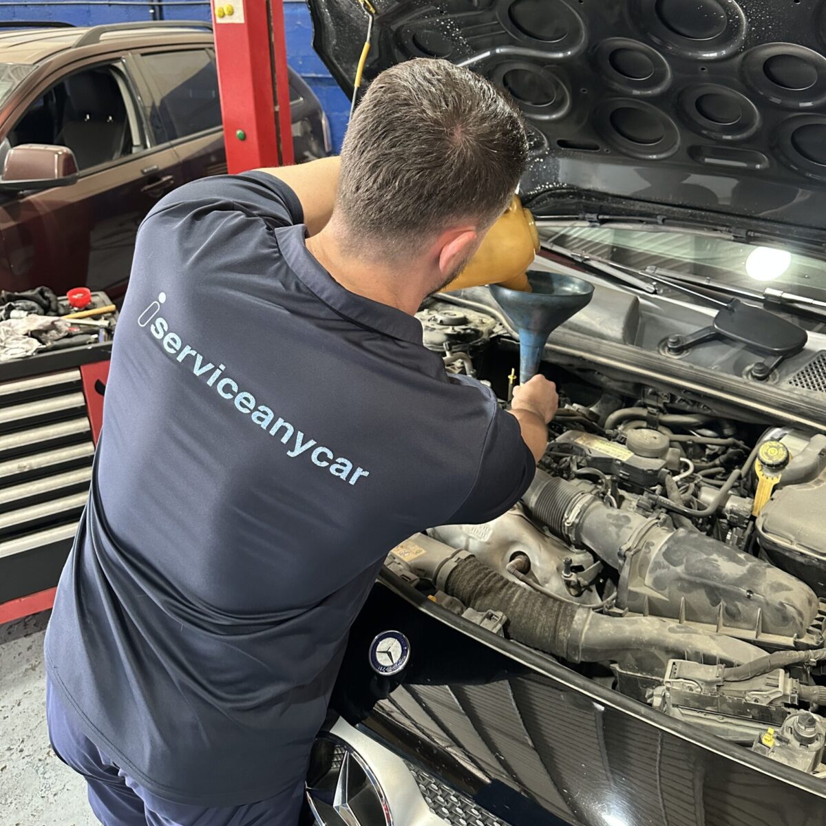 Car & SUV Servicing - Iserviceanycar.ae